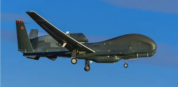 Northrop Grumman Global Hawk UAS Surpasses 200,000 Flight Hours | UST