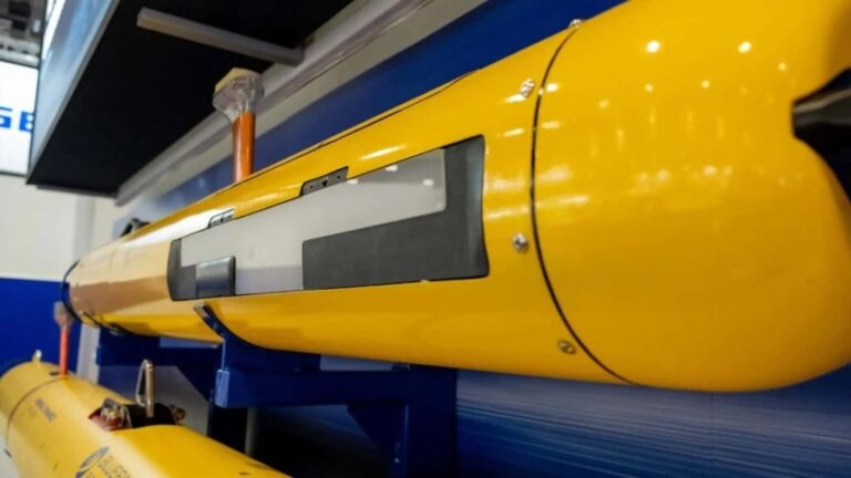 Side Scan Sonar Systems and Transducers